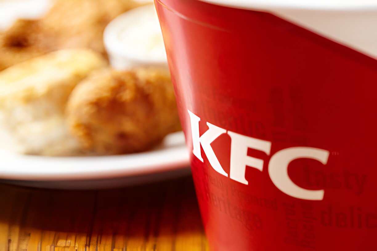 How Long Does KFC Chicken Last In The Fridge? Maximizing Freshness ...
